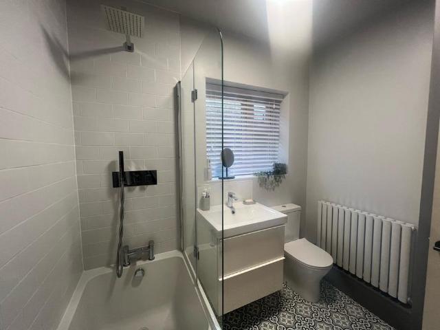 1 bedroom maisonette to rent