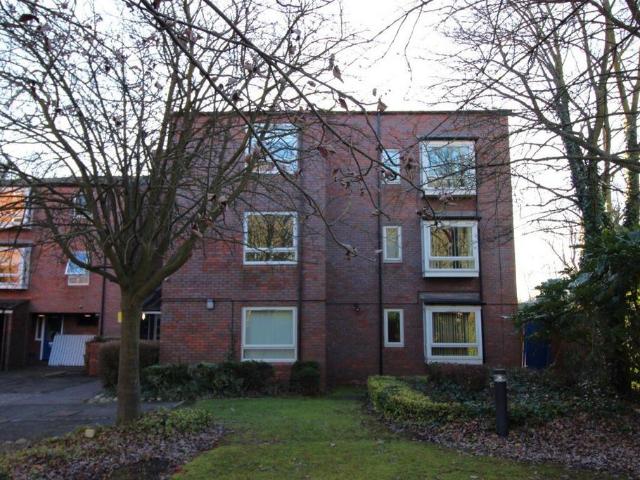 1 bedroom maisonette to rent