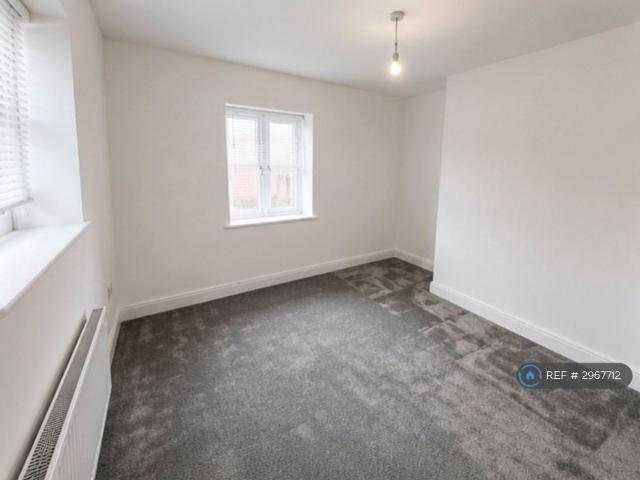 1 bedroom maisonette to rent