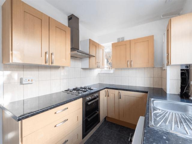 1 bedroom maisonette to rent