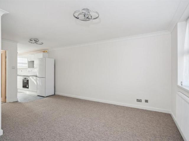 1 bedroom maisonette to rent