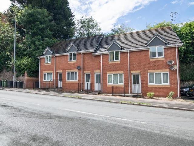 1 bedroom maisonette to rent