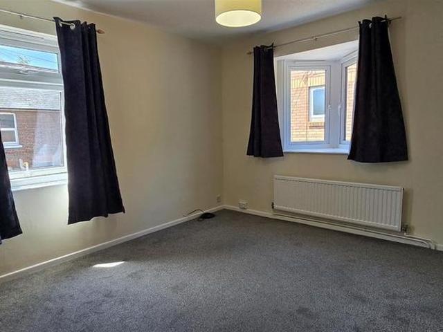 1 bedroom maisonette to rent