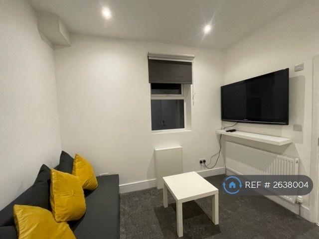 1 bedroom maisonette to rent