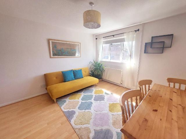 1 bedroom maisonette to rent