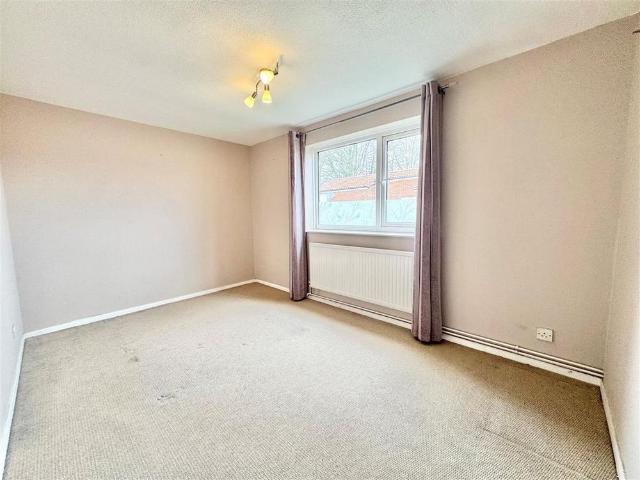 1 bedroom maisonette to rent