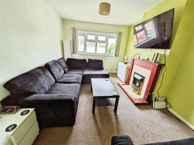 1 bedroom maisonette to rent