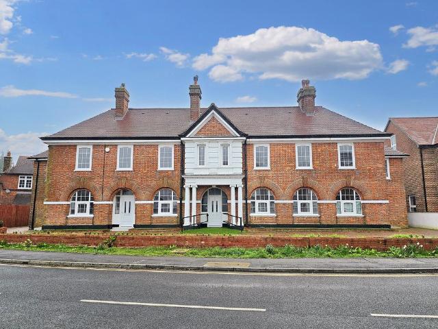 1 bedroom maisonette to rent
