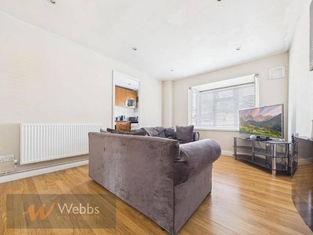 1 bedroom maisonette to rent