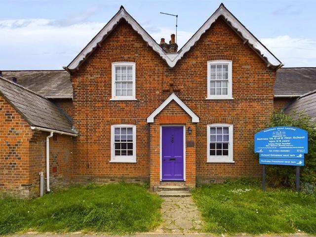 1 bedroom maisonette to rent