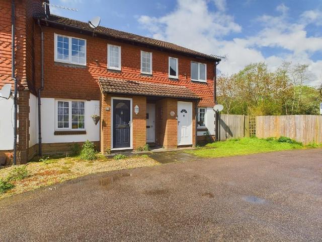 1 bedroom maisonette to rent