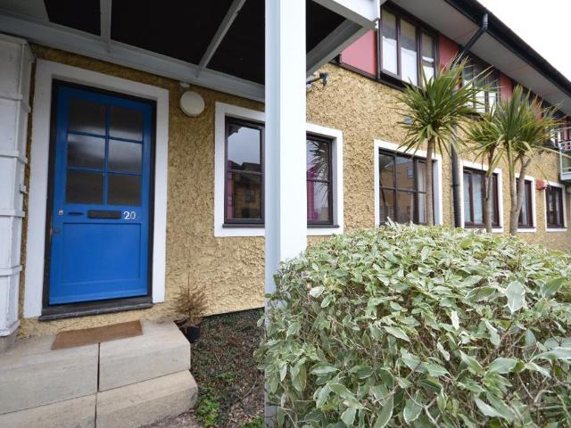 1 bedroom maisonette to rent