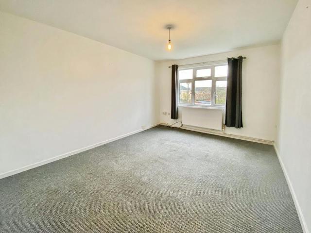 1 bedroom maisonette to rent