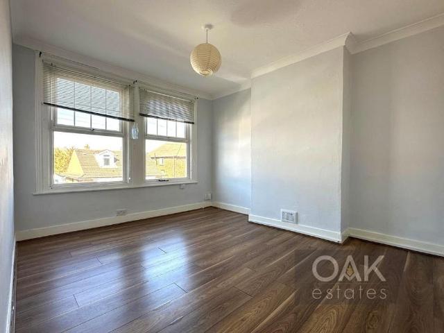 1 bedroom maisonette to rent