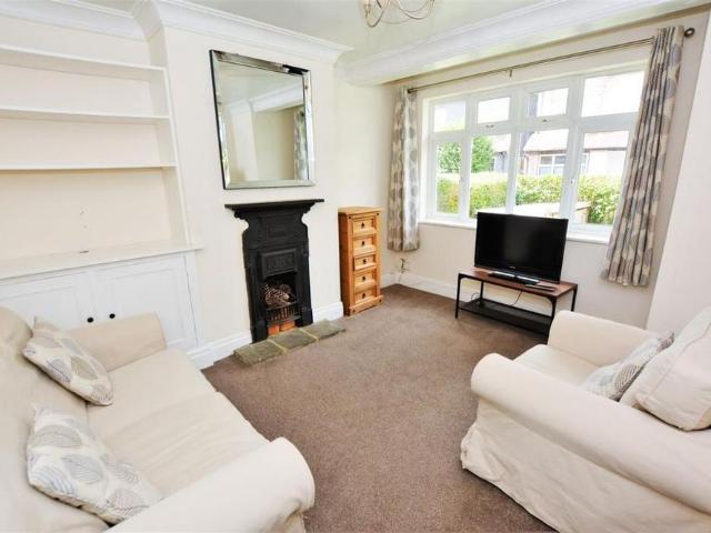1 bedroom maisonette to rent