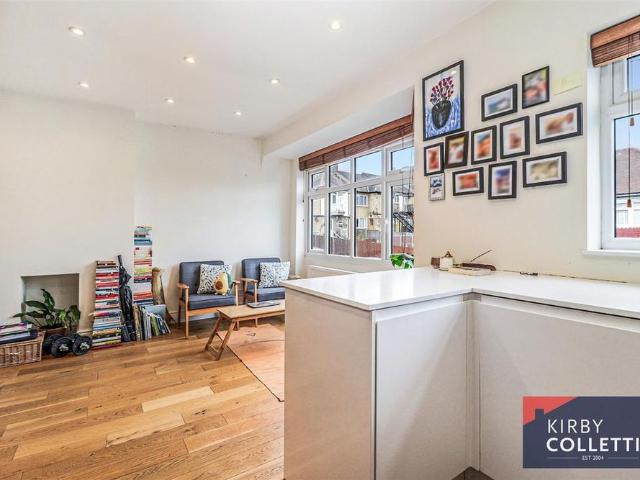 1 bedroom maisonette to rent