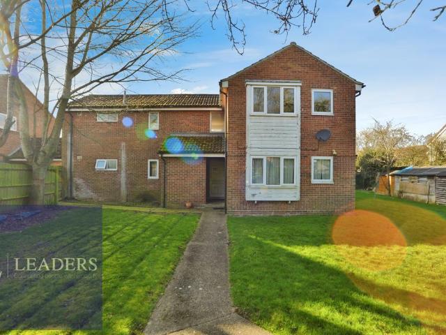 1 bedroom maisonette to rent