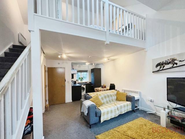 1 bedroom maisonette to rent