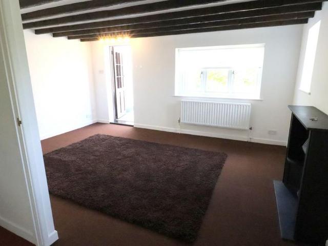 1 bedroom maisonette to rent