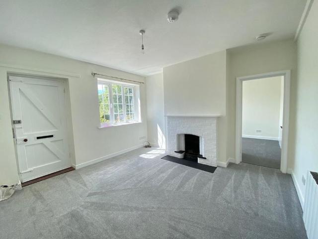 1 bedroom maisonette to rent