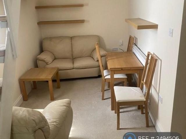 1 bedroom maisonette to rent