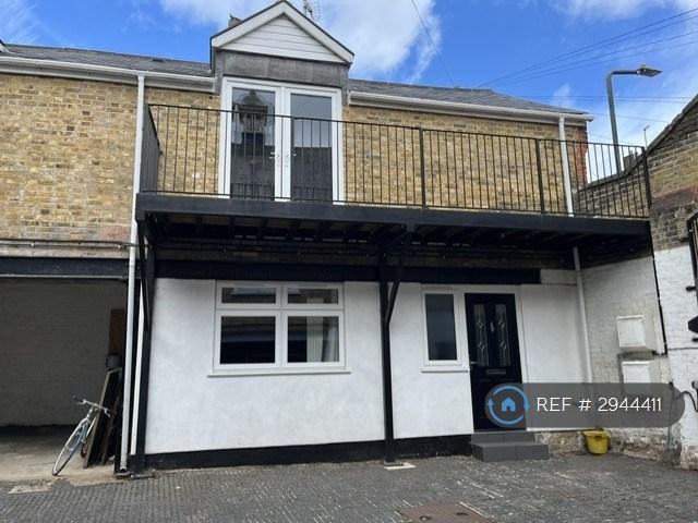 1 bedroom maisonette to rent
