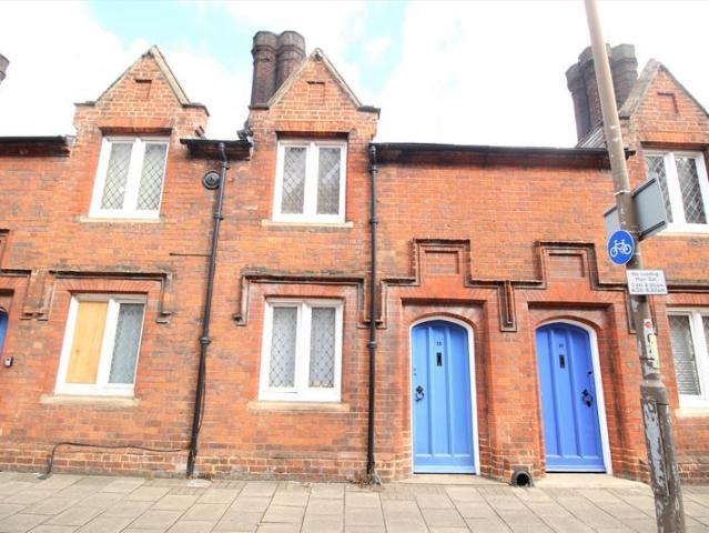 1 bedroom maisonette to rent