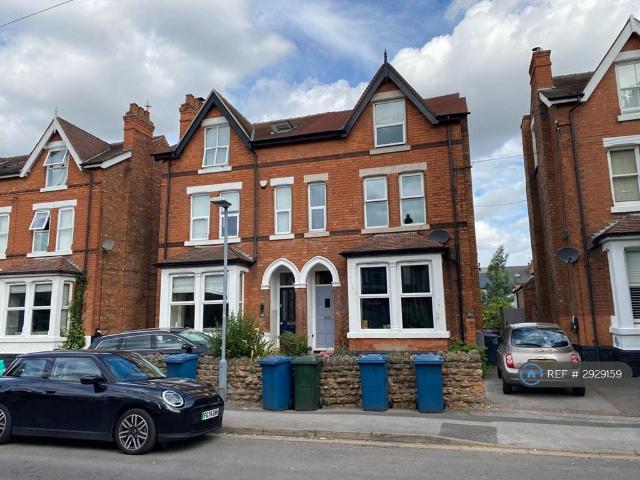 1 bedroom maisonette to rent