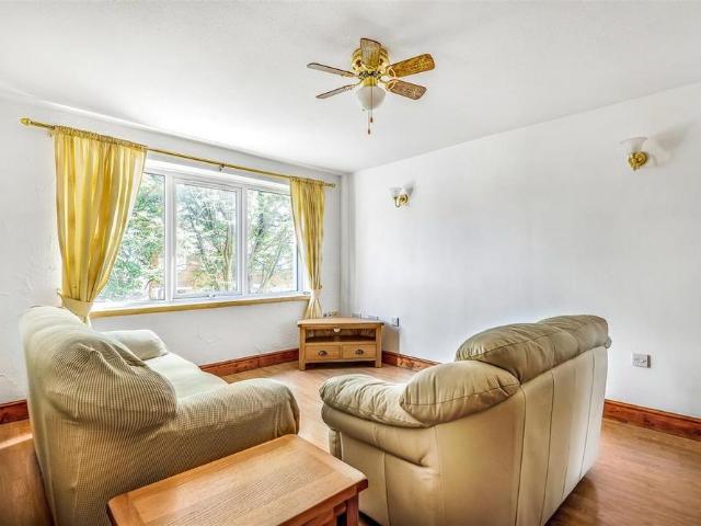 1 bedroom maisonette to rent
