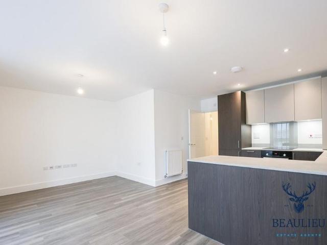 1 bedroom maisonette to rent