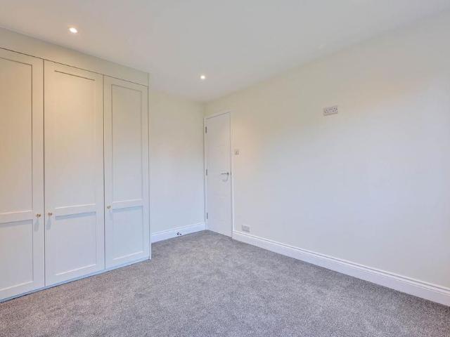 1 bedroom maisonette to rent