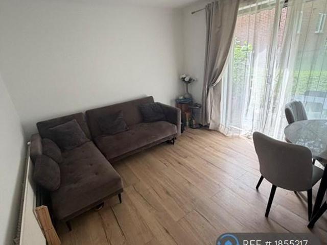1 bedroom maisonette to rent