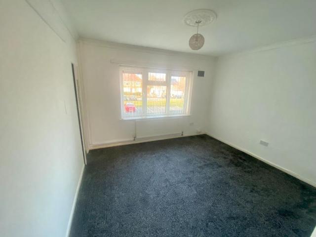 1 bedroom maisonette to rent