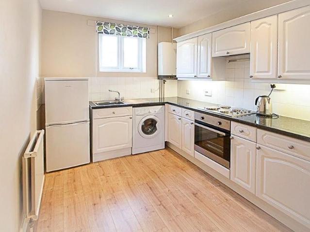 1 bedroom maisonette to rent