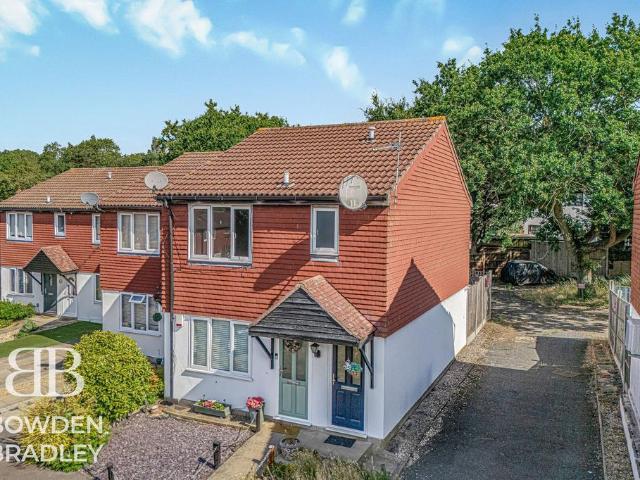 1 bedroom maisonette to rent