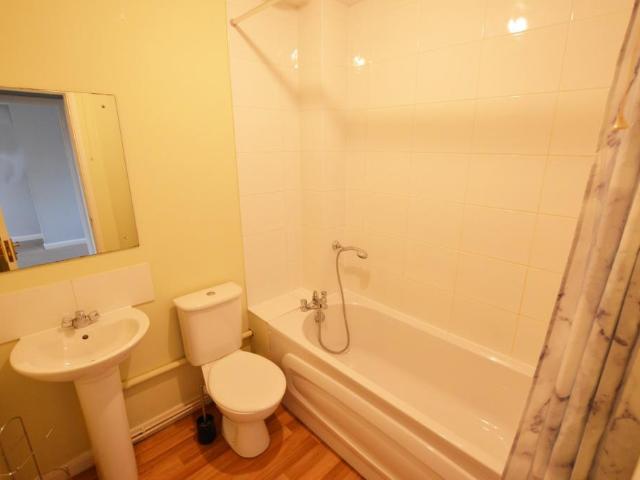 1 bedroom maisonette to rent