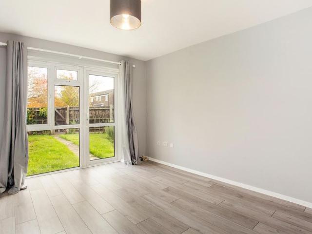 1 bedroom maisonette to rent