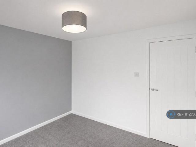 1 bedroom maisonette to rent