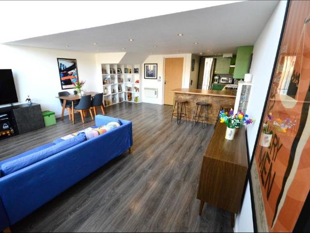 1 bedroom maisonette to rent