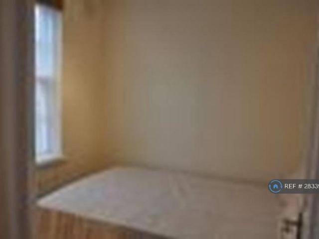 1 bedroom maisonette to rent