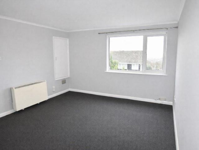 1 bedroom maisonette to rent