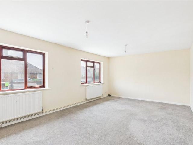 1 bedroom maisonette to rent