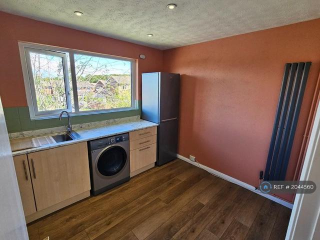 1 bedroom maisonette to rent