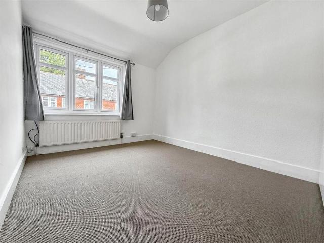 1 bedroom maisonette to rent