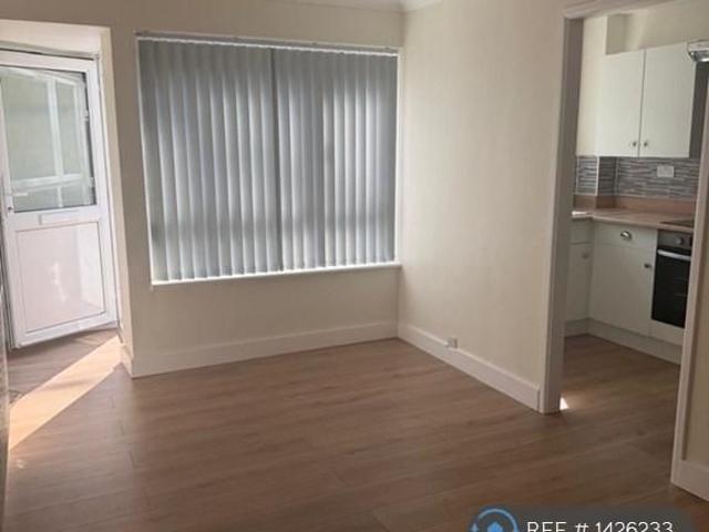 1 bedroom maisonette to rent