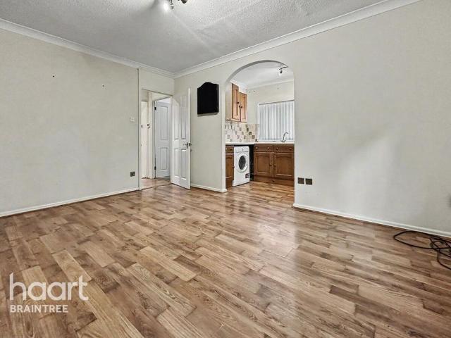 1 bedroom maisonette to rent