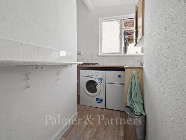 1 bedroom maisonette to rent
