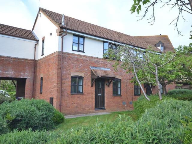 1 bedroom maisonette to rent