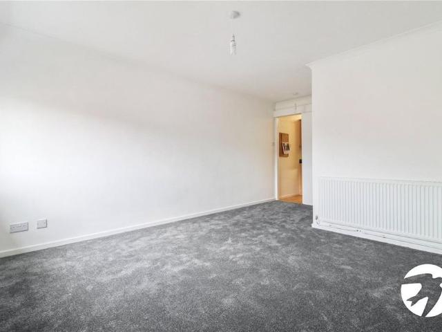 1 bedroom maisonette to rent