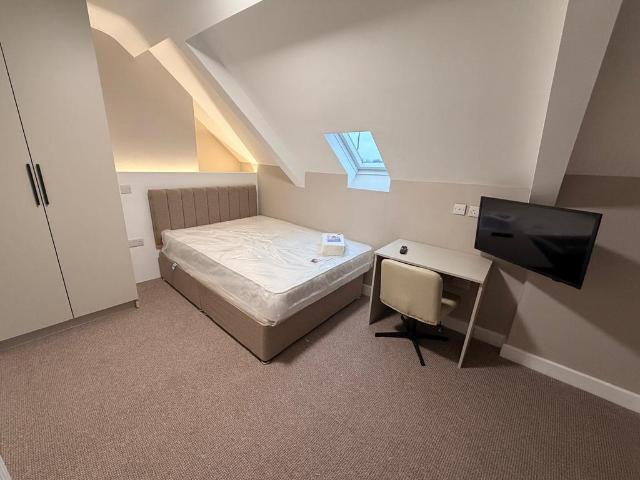1 bedroom maisonette to rent